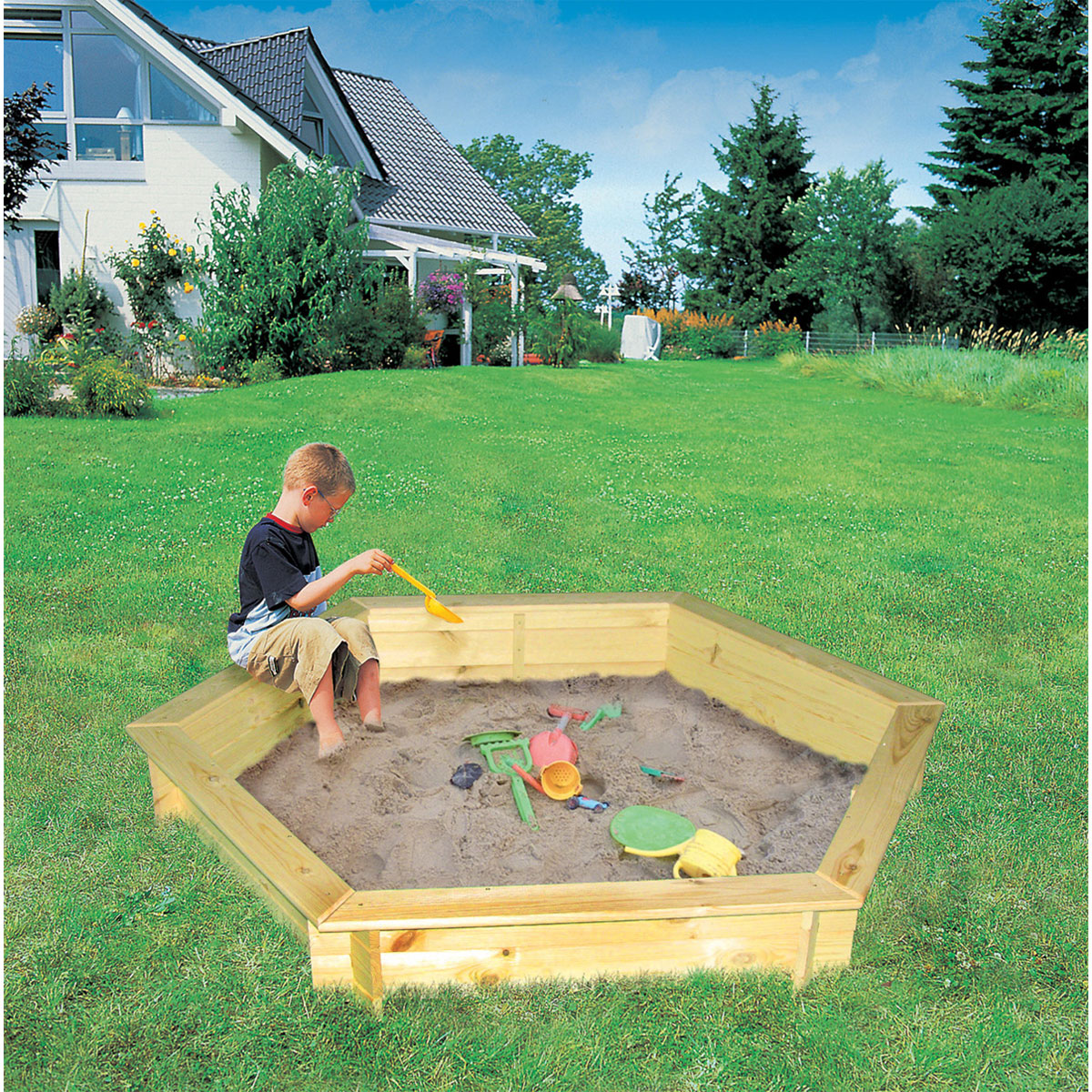 Sandkasten bauen für Kinder mit HELLWEG
